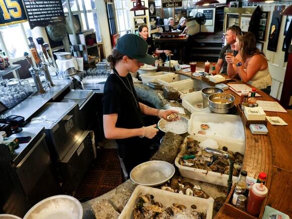 Union Oyster House turns 200: Inside America’s oldest continuously ...