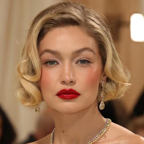 Gigi Hadid Stuns With Her New Hair Transformation As She Trades Her ...