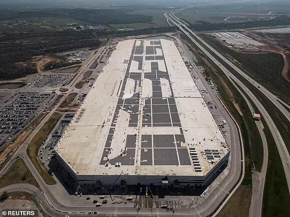 Elon Musk plans to build his own 'utopia town' for his workers outside ...