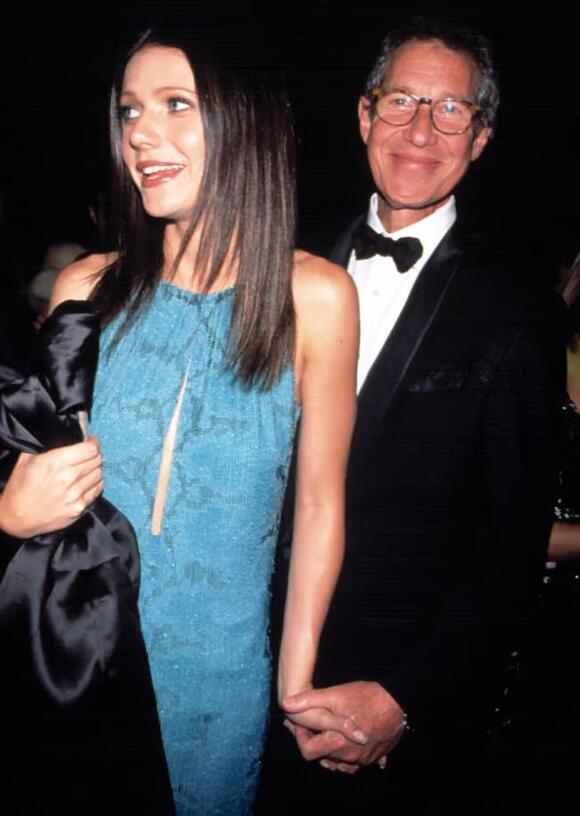 Gwyneth Paltrow Recalls Being 'Racked With Grief' Amid Her Father's ...