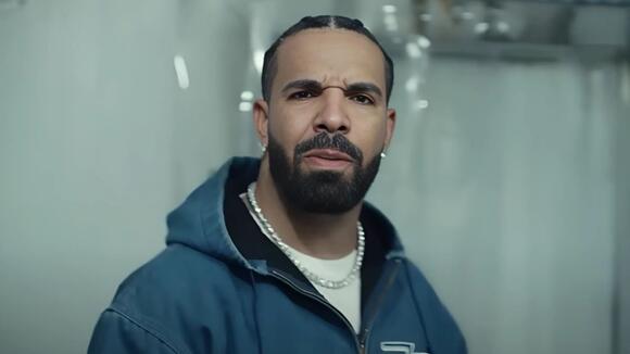 Fans Think Drake Delayed New Album Release Due to Taylor Swift - NewsBreak