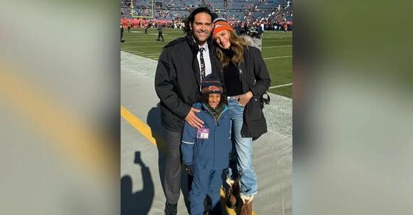 Who Is Mark Sanchez's Wife? — All You Need to Know About Perry Mattfeld ...