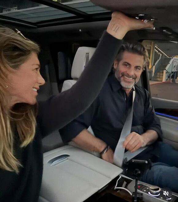 Jennifer Aniston's boyfriend Jim Curtis lists $1.5m NYC apartment after ...