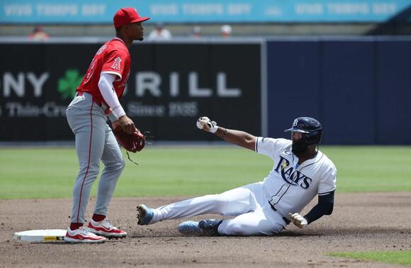‘Certified Loser’– Fans Demand Ban On Zack Hample After Viral Tampa Bay ...