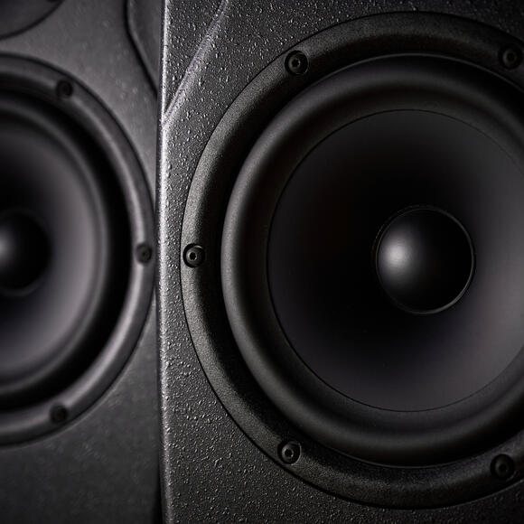 “Pro-quality results at semi-pro cash”: IK Multimedia Precision 6 MkII ...