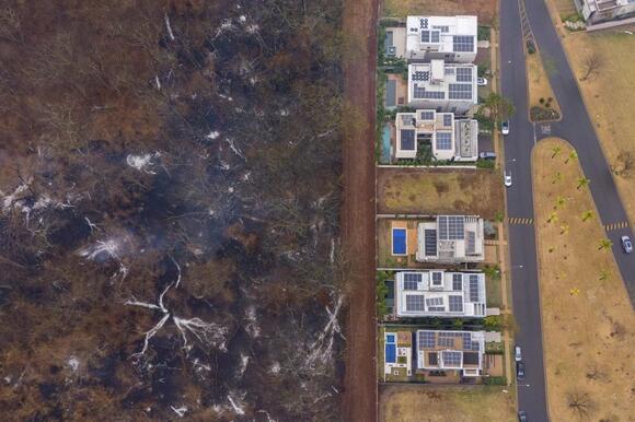 Wildfires in southern Brazil kill 2 people and leave dozens of cities ...