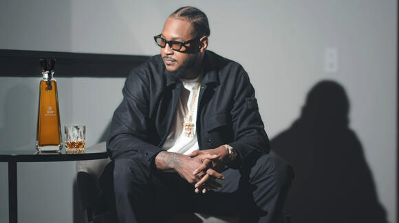 Carmelo Anthony Sparks Dating Buzz With NFL Widow Racquel Smith - NewsBreak