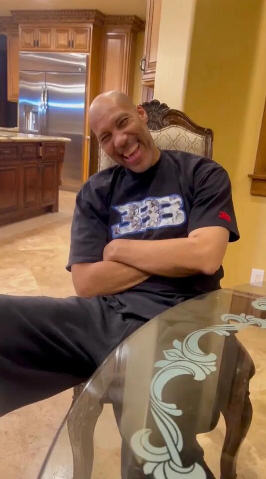 LaVar Ball reveals why he got part of his leg amputated — and how sons ...