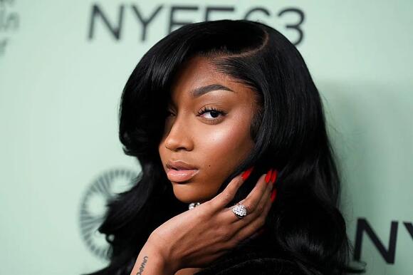 Angel Reese To Walk In Victoria’s Secret Fashion Show - NewsBreak
