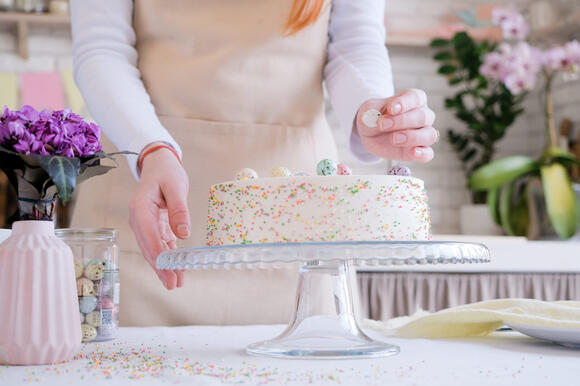 Funfetti Brings the Viral Dot Cake Trend Home With New Sprinkle-Filled ...