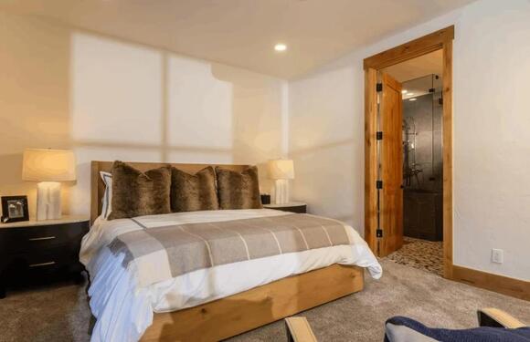 This Luxury Cabin on a Private Colorado Ski Resort is For Sale - NewsBreak