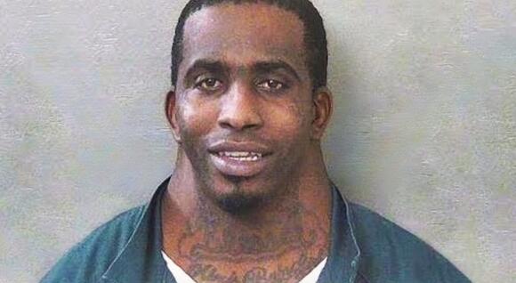 You Won’t Believe What The Viral “Wide Neck Guy” Looks Like Now - NewsBreak