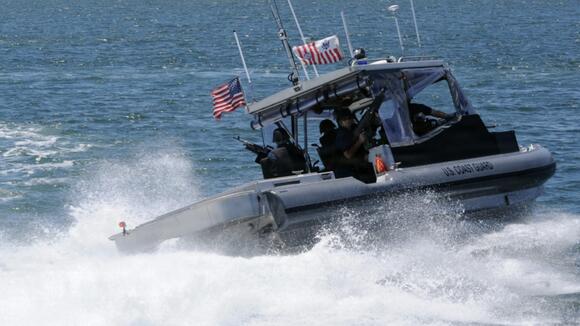 U.S. Navy Awards Eight Small American Boatbuilders Up to $650 Million ...