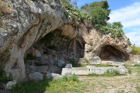 10 Supposed “Gateways” to the Underworld Found in World Mythology and ...