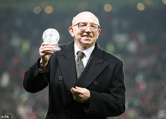 England World Cup winner Nobby Stiles dies, aged 78, after years of ...