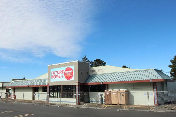 Revealed: Details emerging about Grocery Outlet in Lincoln City - NewsBreak