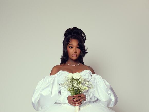 Summer Walker Unveils the 'Still Finally Over It Tour,' Unveils ...