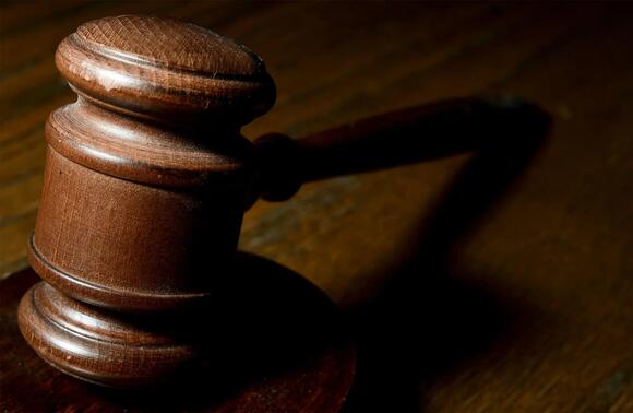 Murder Suspect Sat in Lawn Chair After Crash With Ex’s Body in Car ...