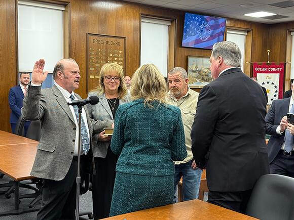 Ocean County’s New Commissioners Sworn In - NewsBreak