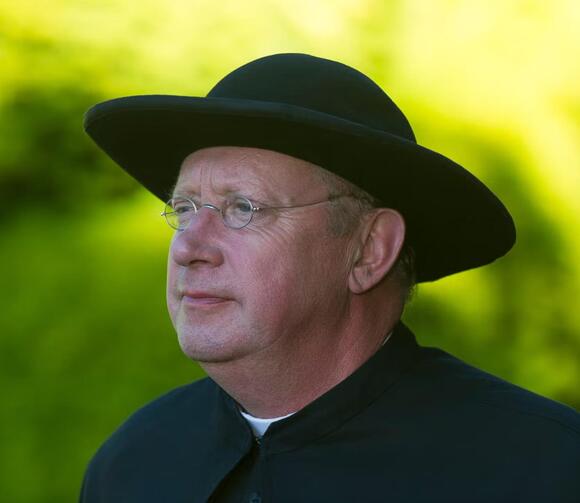 Father Brown star says Alec Guinness’ 1950s performance as character ...