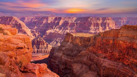 7 Famous Places Where Timing Can Make or Break the Visit - NewsBreak