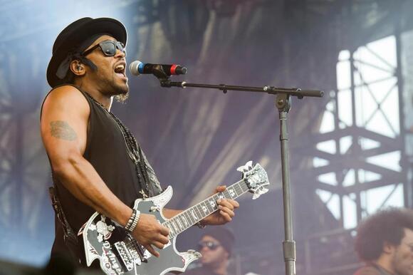 D’Angelo’s career-spanning playlist: Hits and hidden gems - NewsBreak