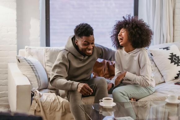 7 Painful Signs You’re More Like A Responsibility Than A Partner To Him ...