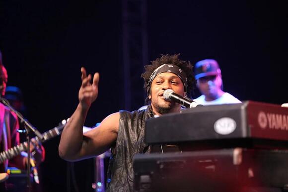 D’Angelo’s Impact: Artists Who Have Been Inspired By The Neo-Soul ...