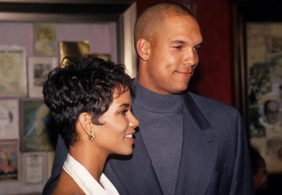 David Justice Critical Of Ex-Wife Halle Berry In New Interview, X Says ...