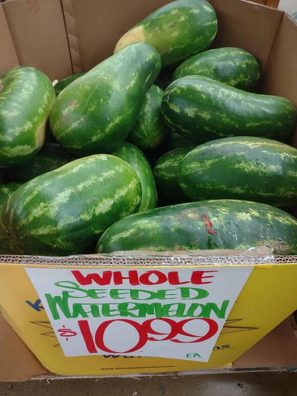 Things to Know Before You Put Watermelon in Your Grocery Cart - NewsBreak