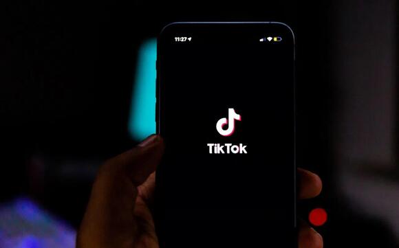 Popular Family TikTok Creator, Kristy Scott, Files For Divorce Citing ...