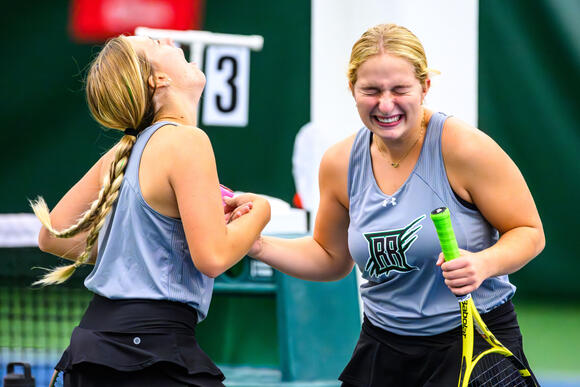 Wolverines back in section finals with 6-1 win over Greyhounds