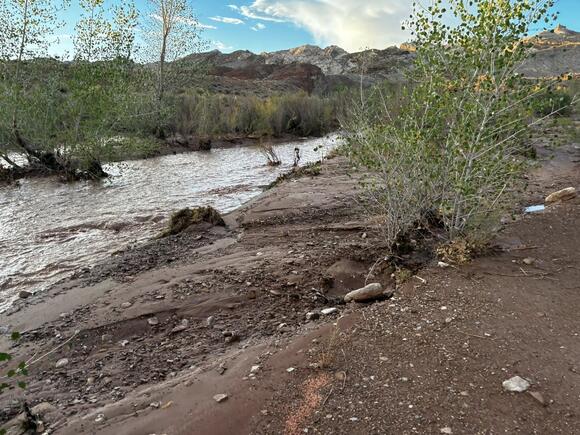 Hikers rescued after flash flooding hits Goblin Valley - NewsBreak