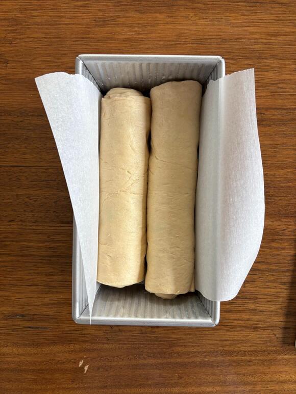 I Tried The Viral Pillsbury Crescent Dough Hack For Making A Loaf Of ...