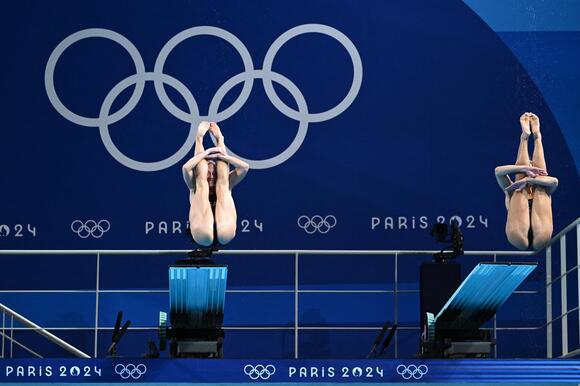 Divers Sarah Bacon, Kassidy Cook earn Team USA’s first medal at Paris ...