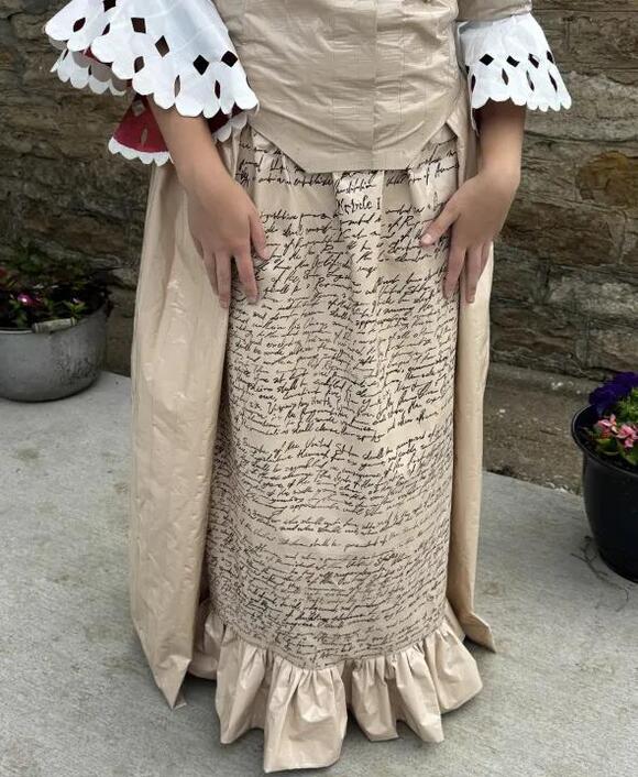 Photos: Teen wins scholarship for Constitution-inspired duct tape dress ...