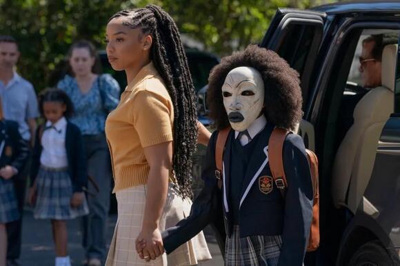 ‘Strung’: Chloe Bailey, Lynn Whitfield & CoCo Jones Bring Bone-Chilling ...
