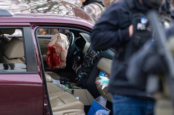 Minneapolis officials condemn fatal shooting of woman by ICE agent ...