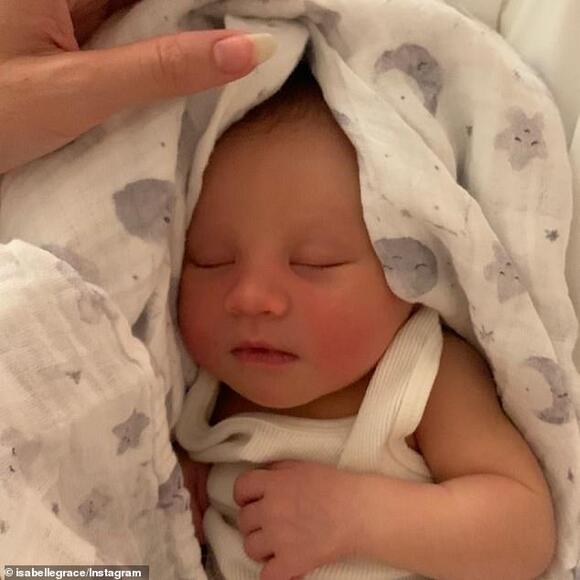 Love Island Australia star Isabelle Green shares candid photos from her ...