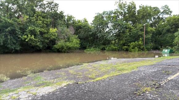 Flash flooding prompts travel warnings across Sapulpa - NewsBreak