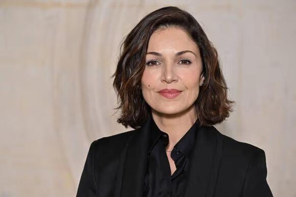 Nadia Farès dies aged 57 as actress found unconscious in swimming pool ...