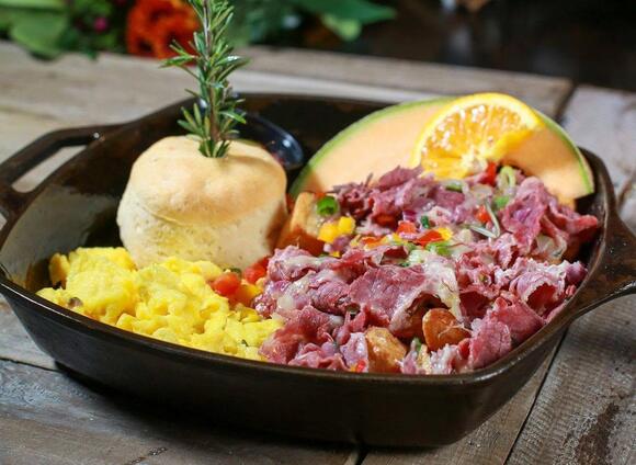 5 Restaurant Chains With the Best Corned Beef Hash Breakfasts ...