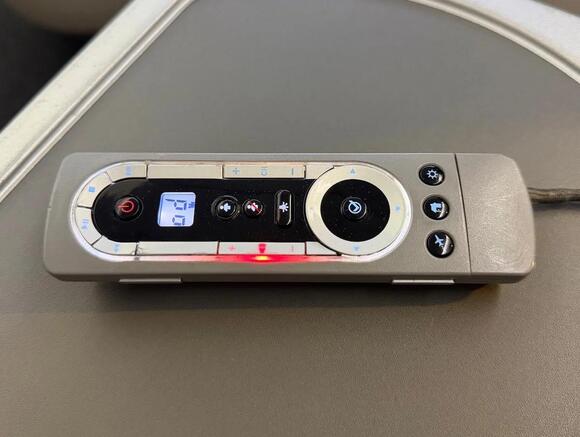 Review: Royal Jordanian Business Class Boeing 787 (BKK-AMM) - NewsBreak