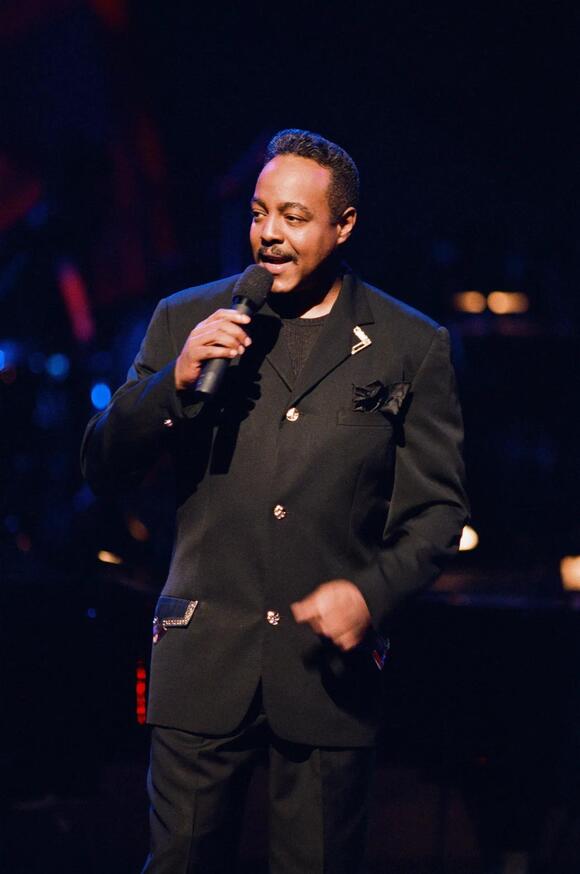 Grammy Winner Peabo Bryson Passes Away - Family Shares Final Moments ...