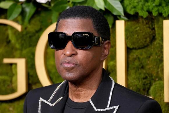 Reporters Cut Off Babyface’s Grammy Interview to Talk to Chappell Roan ...