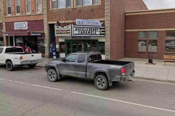 How Long Can You Keep Halloween Candy After Trick-or-Treating? - NewsBreak