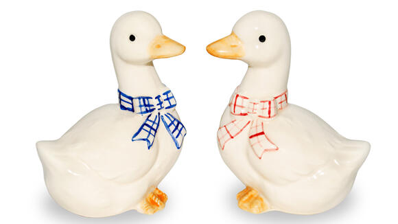 These Sweet Vintage Goose Jars Are Making An Unexpected Comeback In ...