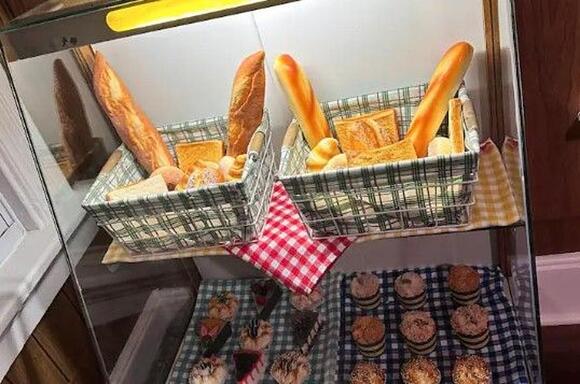 A Fresh Mural Brightens Up The Bantam Arts Factory - NewsBreak