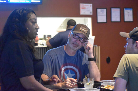 Downtown restaurant fires up the summertime bar and grill in former KC ...
