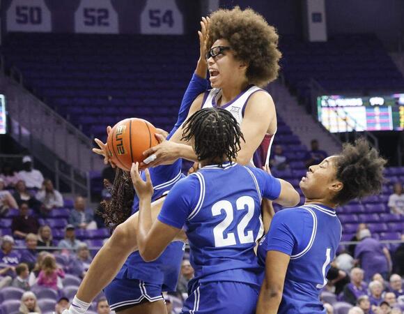 No. 8 TCU suffers first loss in overtime on the road at Utah - NewsBreak